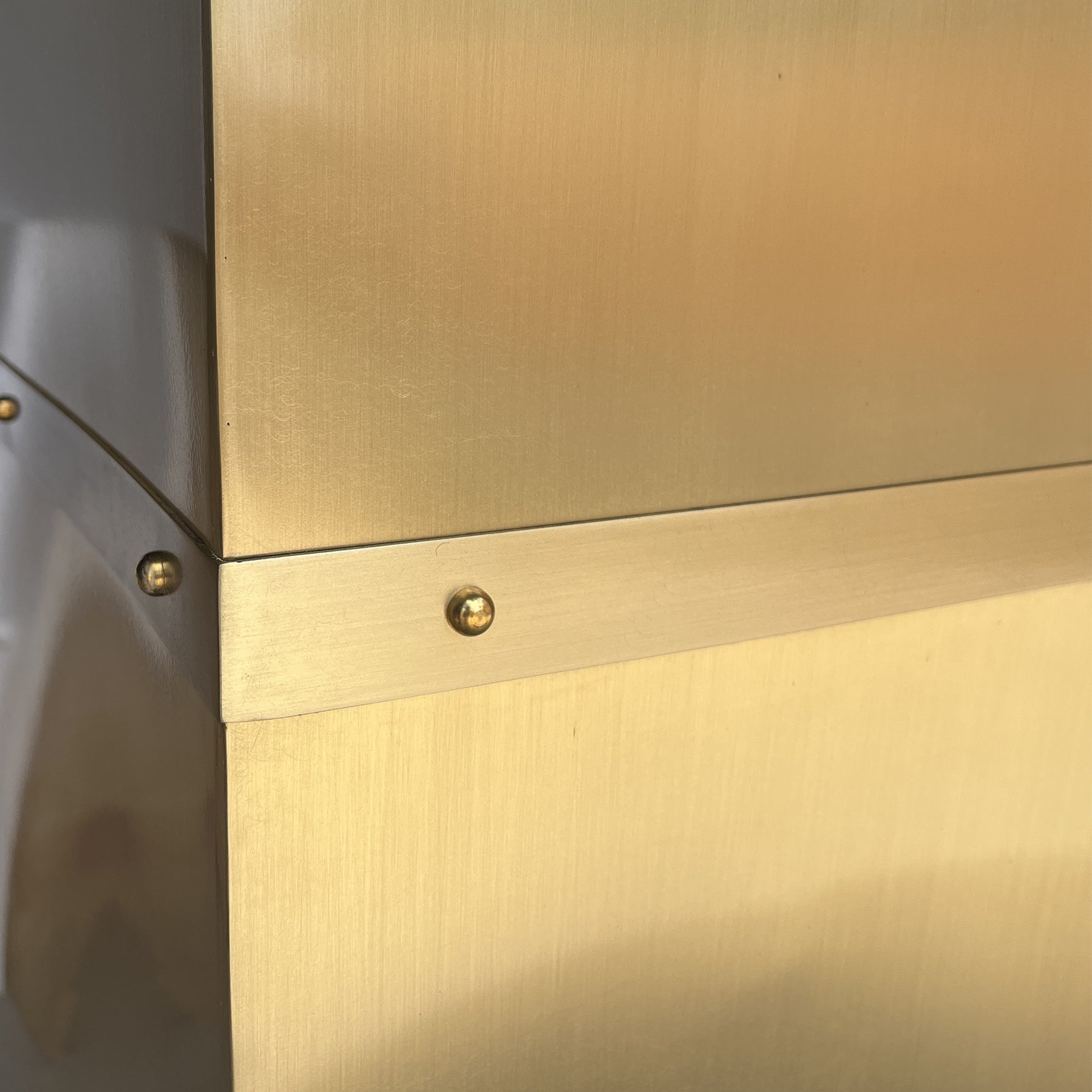 RHM Modern Box Customized Brushed Brass Range Hood SH5-VH20 ...