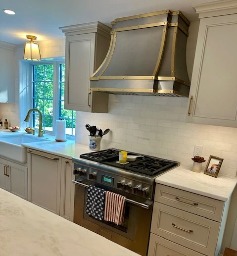 RHM Sweep Stainless Steel Custom Range Hood for Lisa — Rangehoodmaster