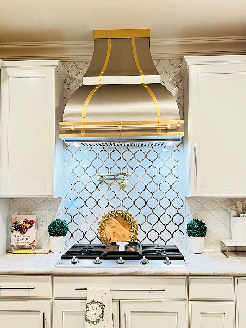 Bell Shaped Stainless Steel Range Hoods — Rangehoodmaster